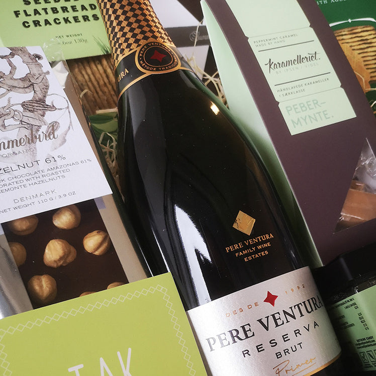 Gavekurve, gaver & delikatesser - dit online Delikatessehuset